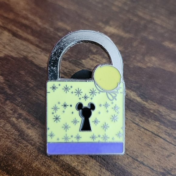 Disney | Accessories | 32 425 530 Disney Pin Tinkerbell Pixie Dust Lock ...